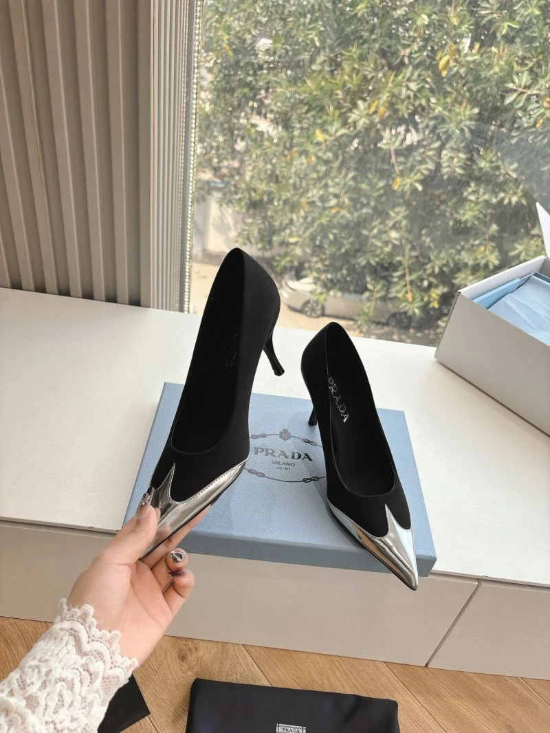 Factory-made Prada Slippers