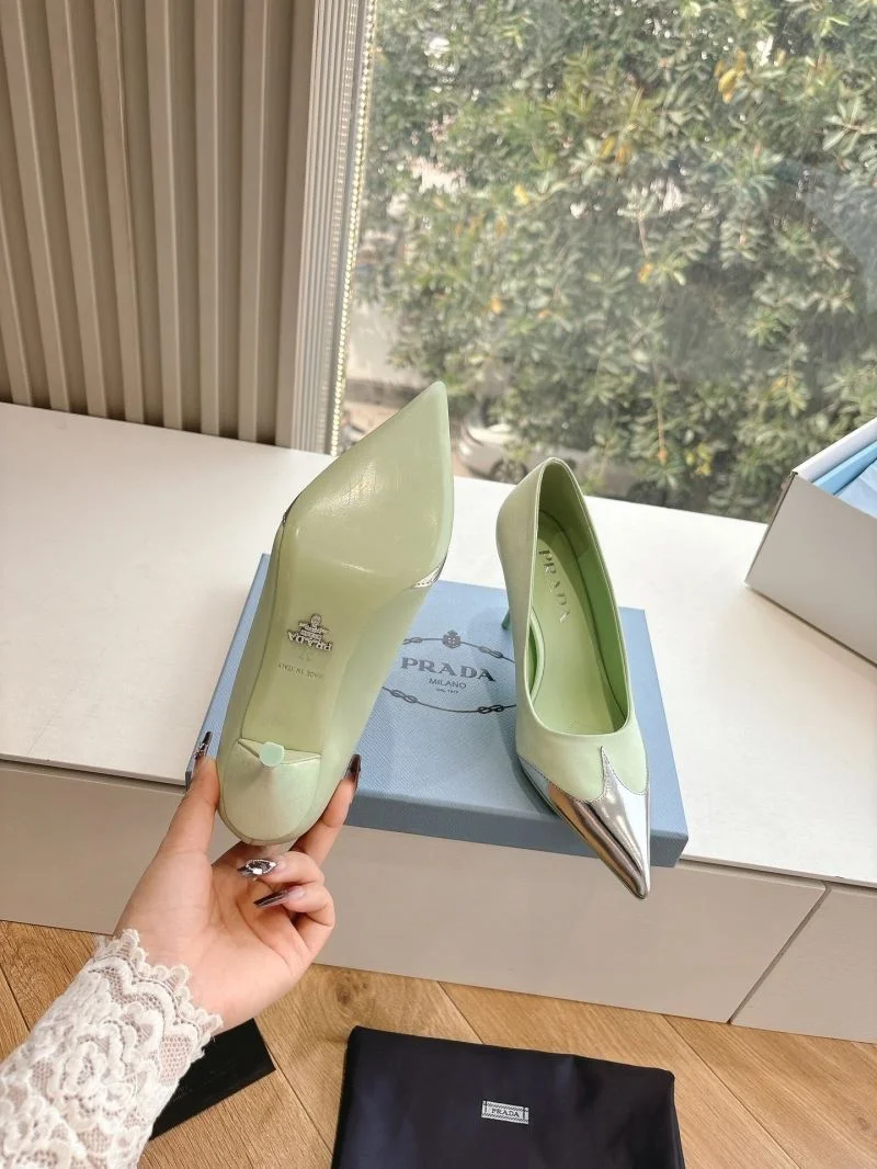 Exact replica Prada Slippers