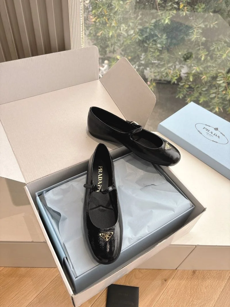 Economical Prada Slippers
