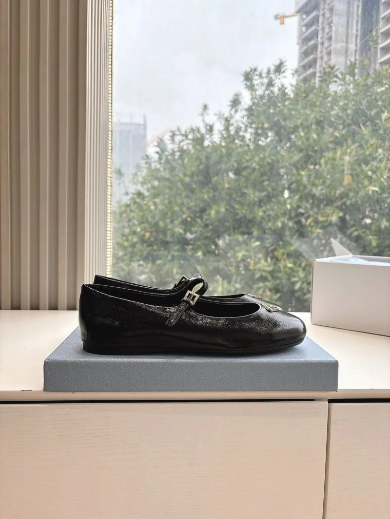 Economical Prada Slippers