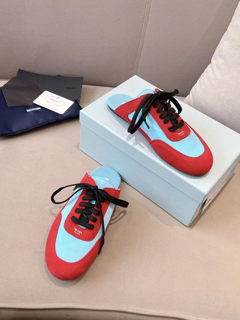 Low-cost Prada Slippers