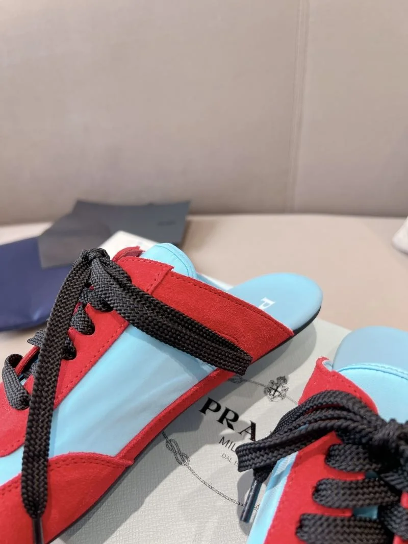 Low-cost Prada Slippers