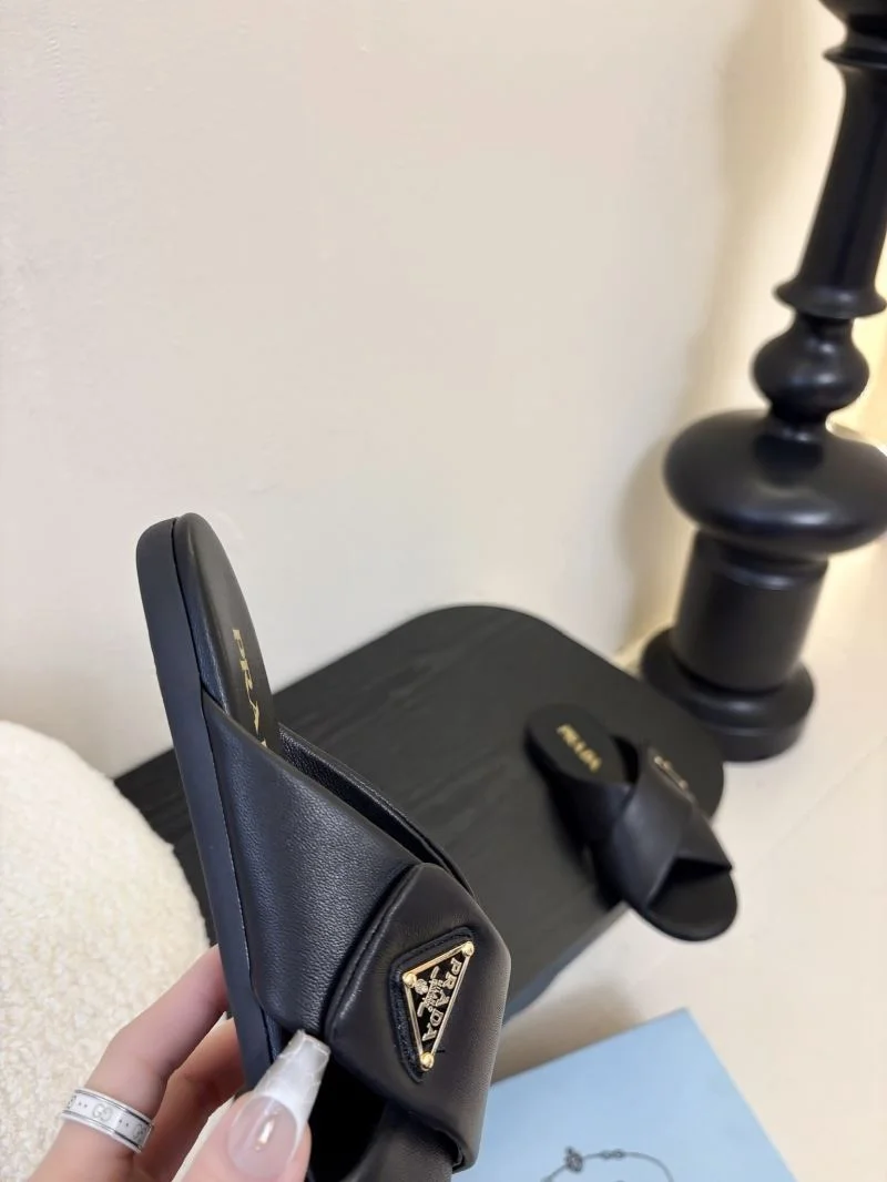 1:1 copy Prada Slippers