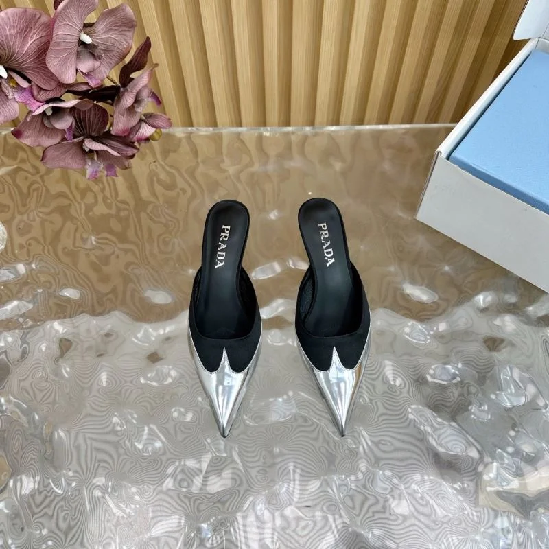 Low-cost Prada Slippers