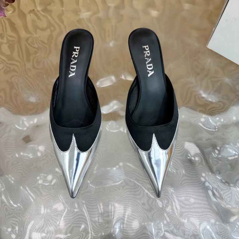 Low-cost Prada Slippers