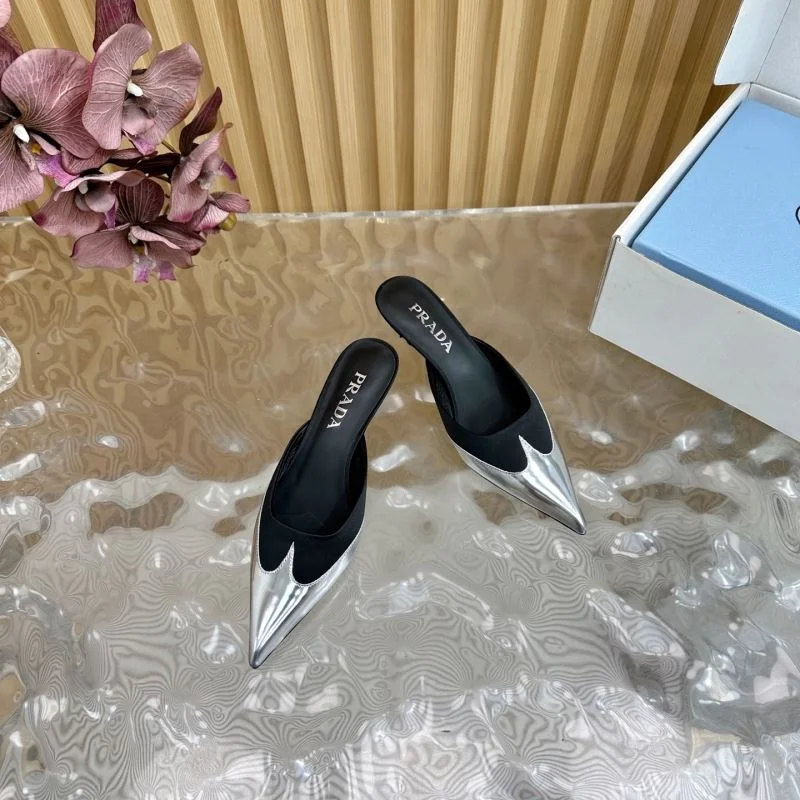 Low-cost Prada Slippers