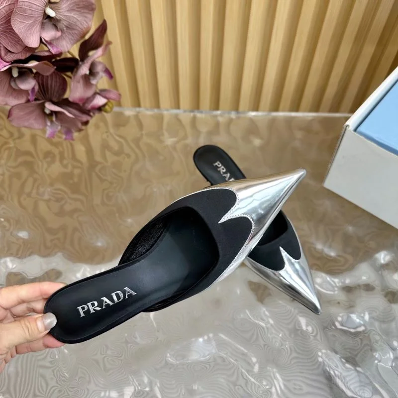 Low-cost Prada Slippers
