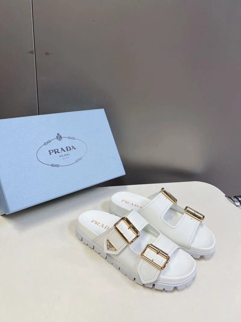 Accurate model Prada Slippers