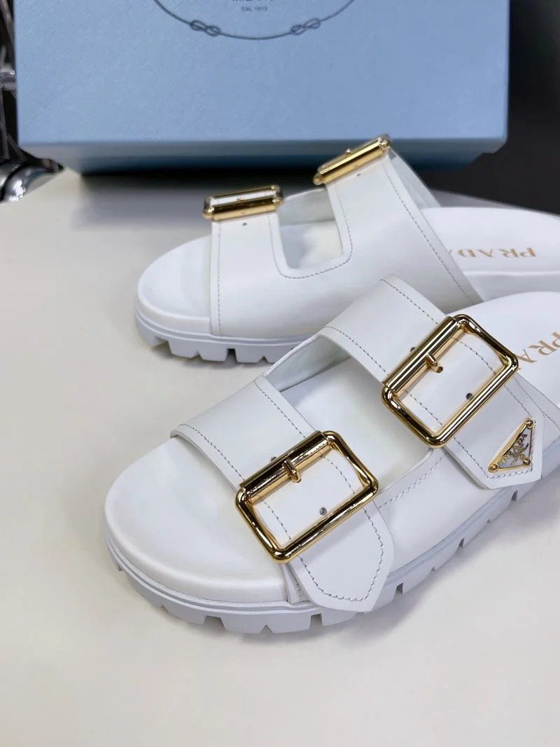 Accurate model Prada Slippers