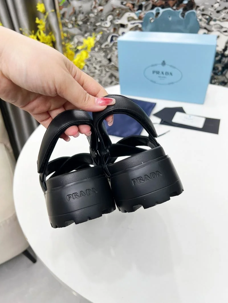 Top mirror Prada Slippers