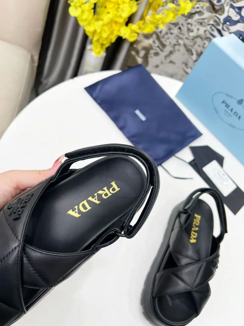 Top mirror Prada Slippers