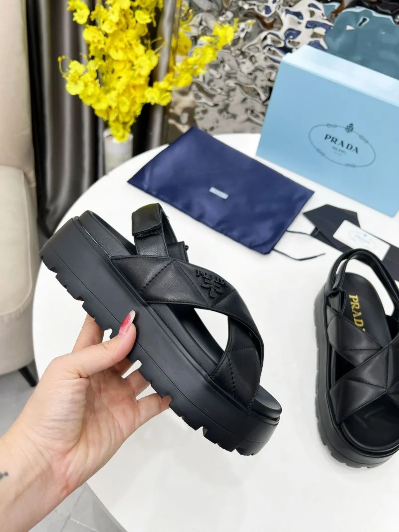 Top mirror Prada Slippers