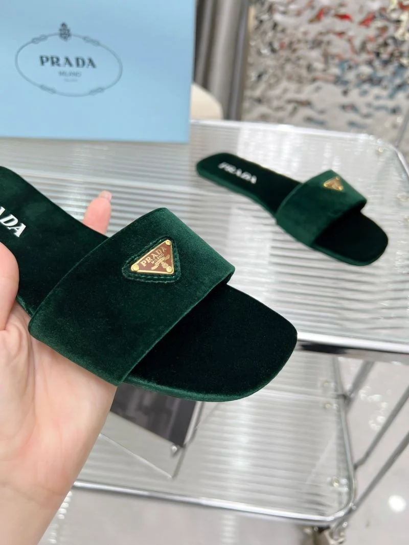High fidelity Prada Slippers