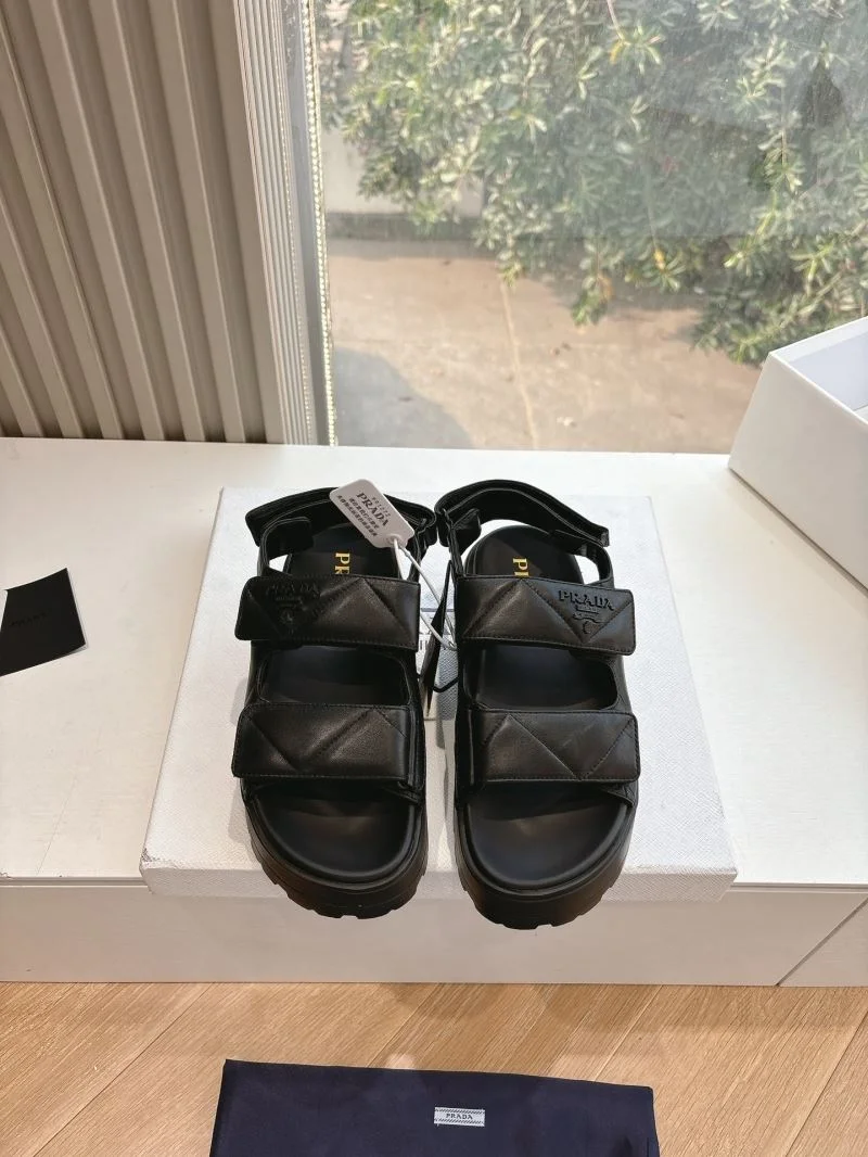 Top mirror Prada Slippers