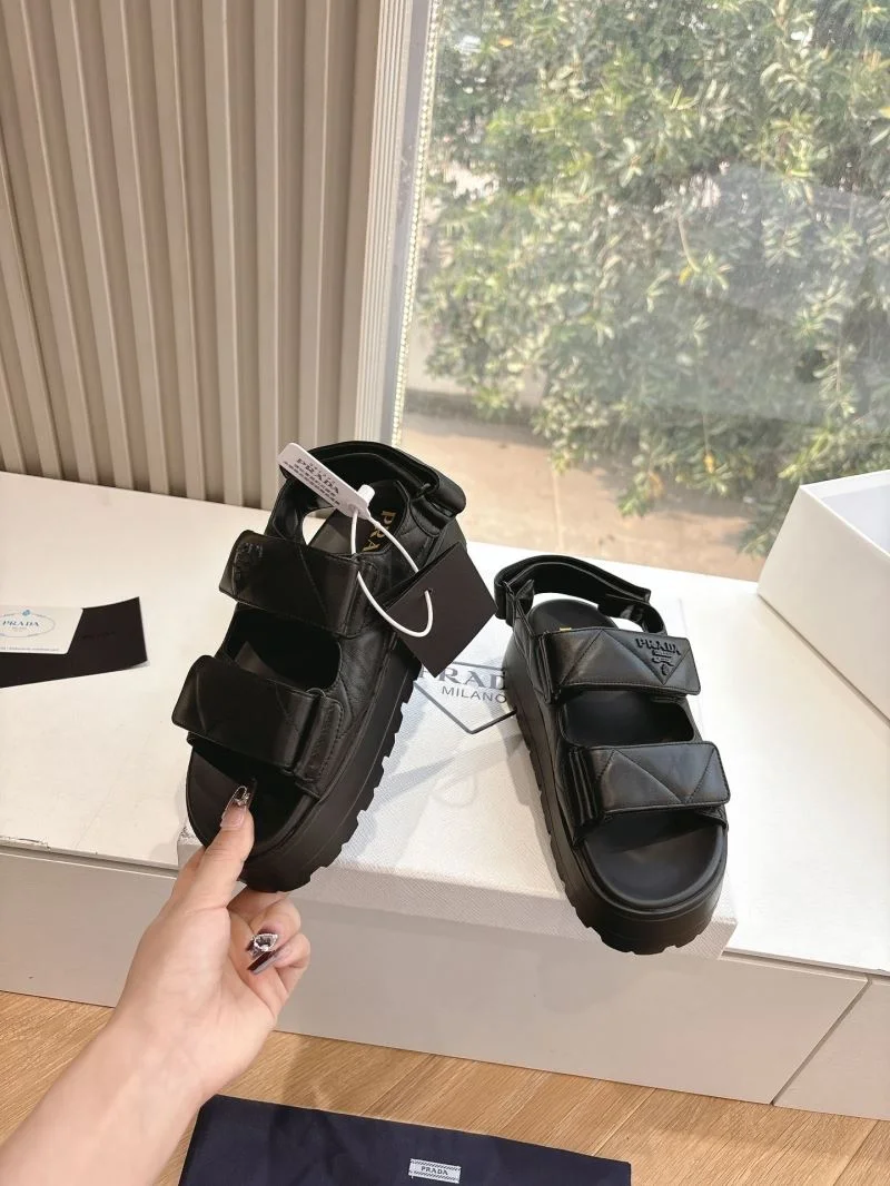 Top mirror Prada Slippers