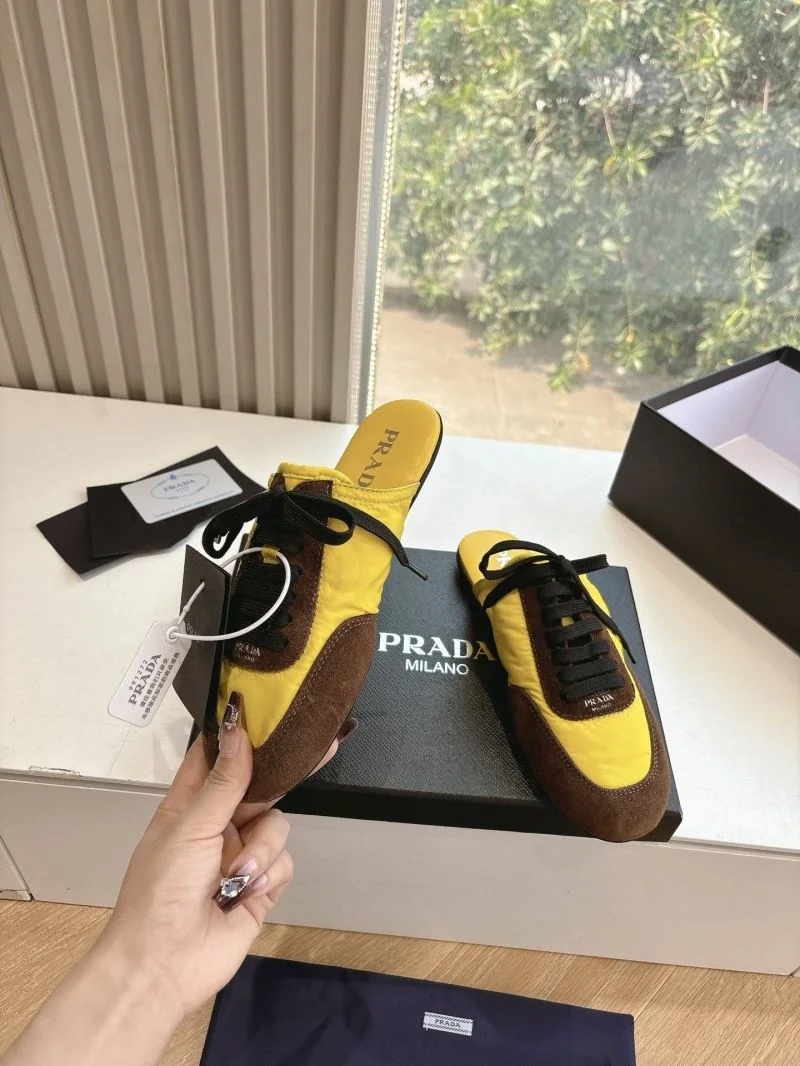 Low-cost Prada Slippers