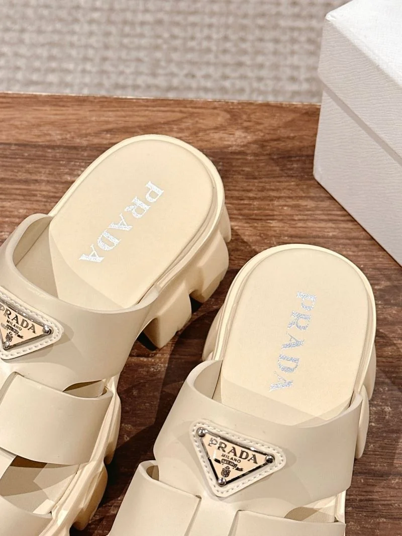 Top mirror Prada Slippers