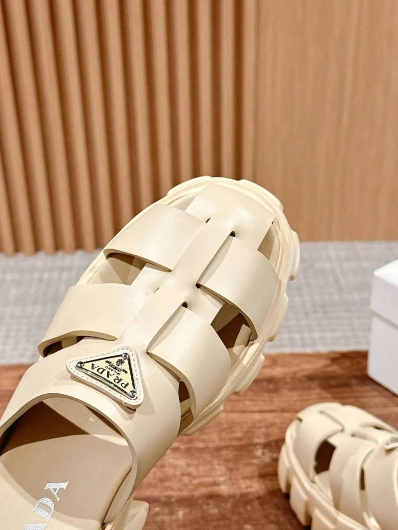 Top mirror Prada Slippers