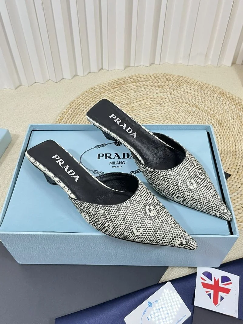 Exact replica Prada Slippers