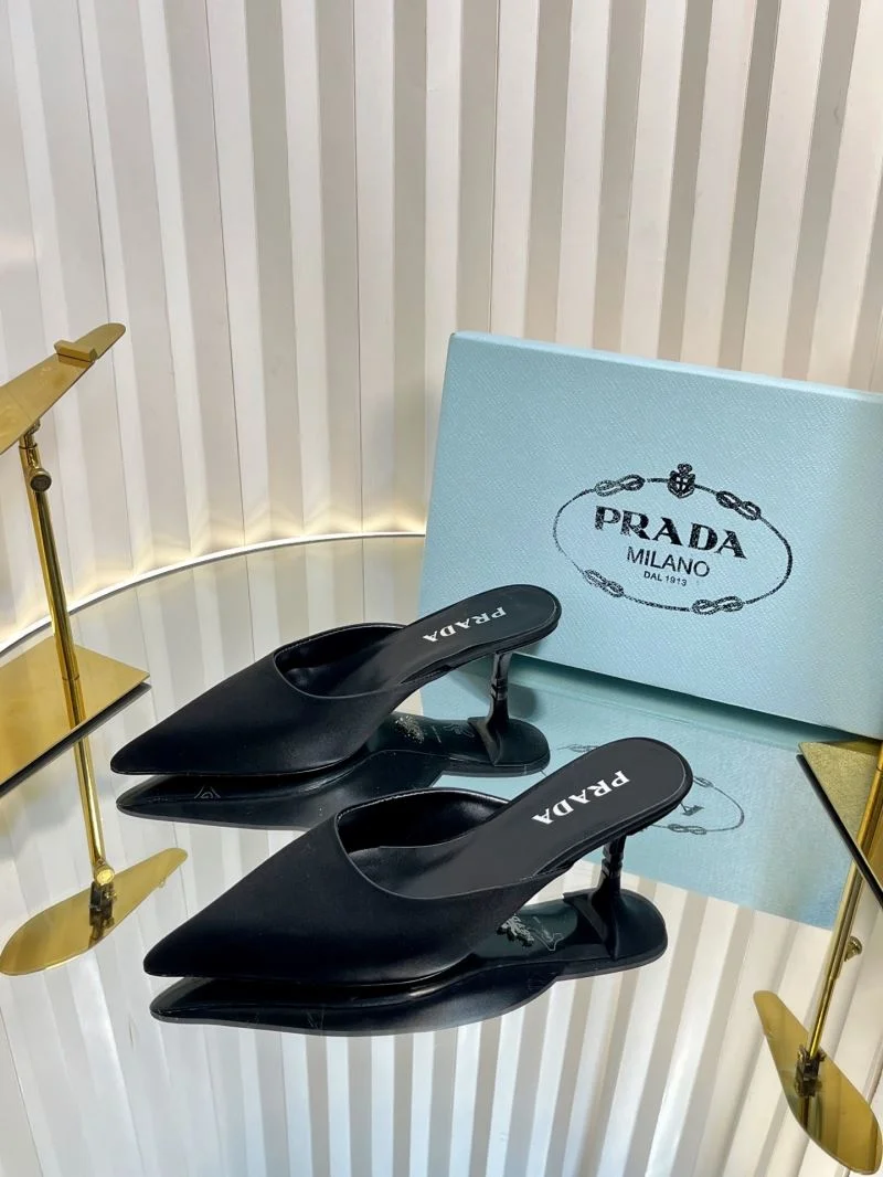 Top mirror Prada Slippers