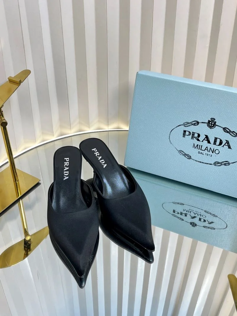 Top mirror Prada Slippers