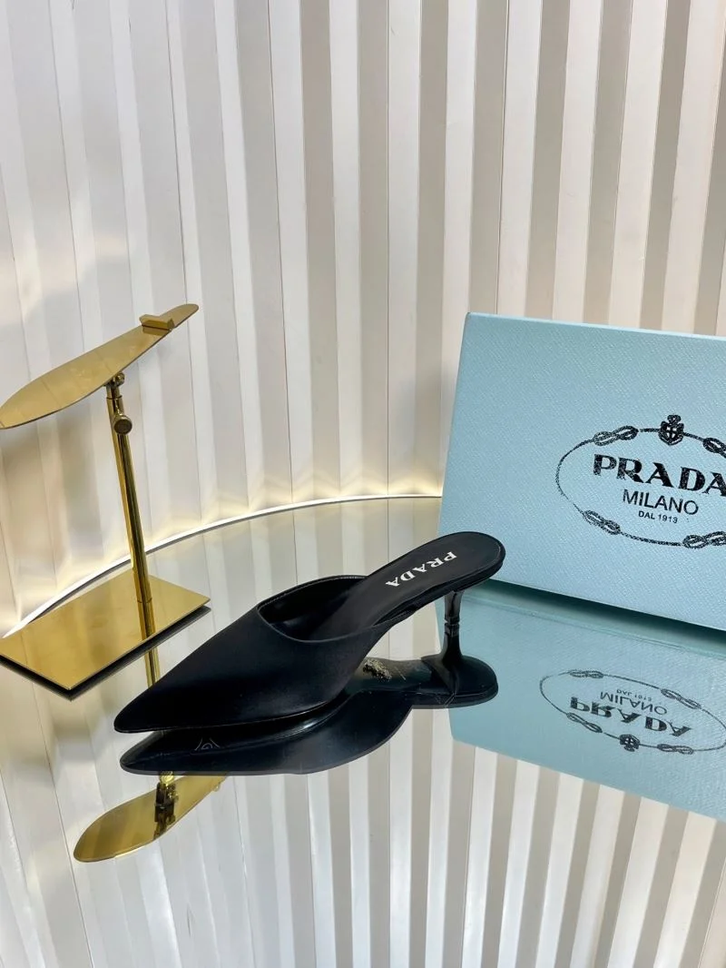 Top mirror Prada Slippers