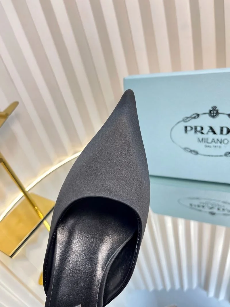 Top mirror Prada Slippers