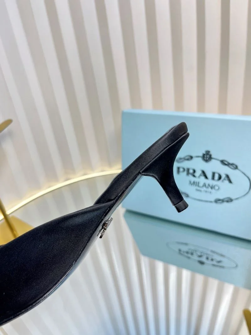 Top mirror Prada Slippers