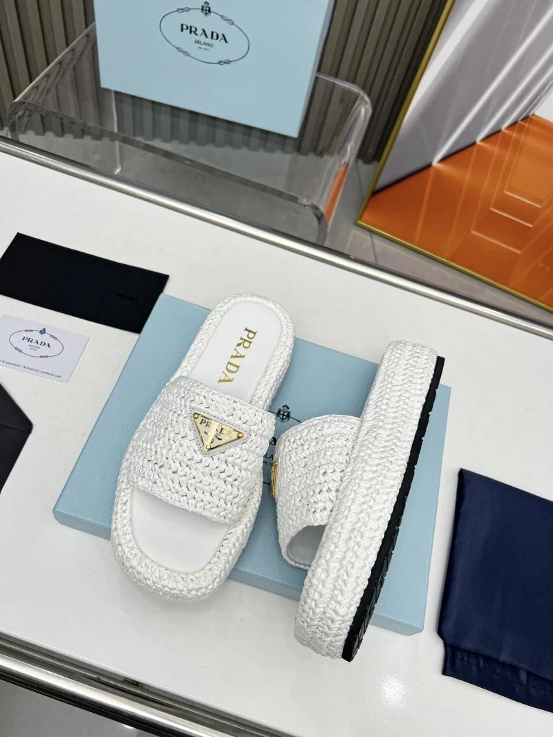High accuracy Prada Slippers