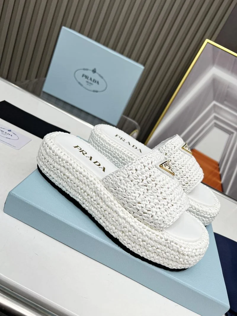 High accuracy Prada Slippers