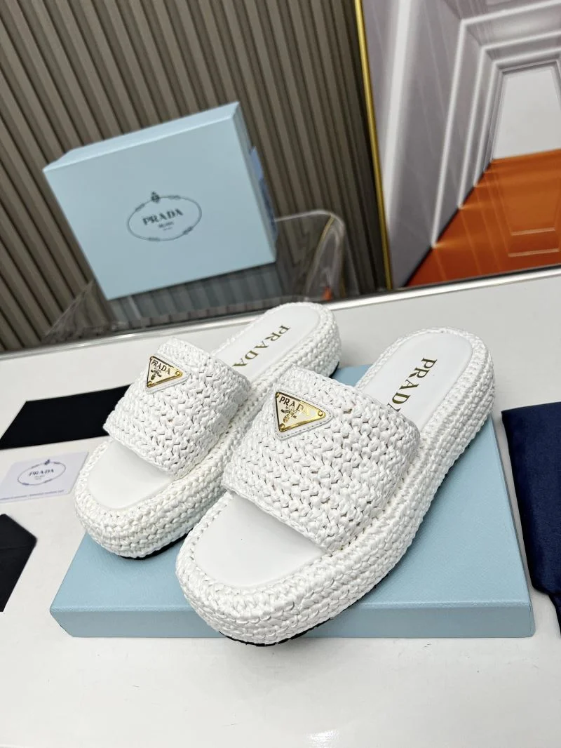 High accuracy Prada Slippers
