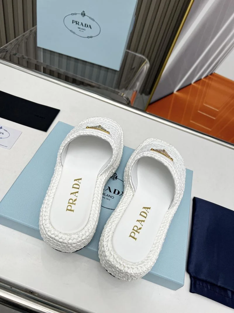 High accuracy Prada Slippers