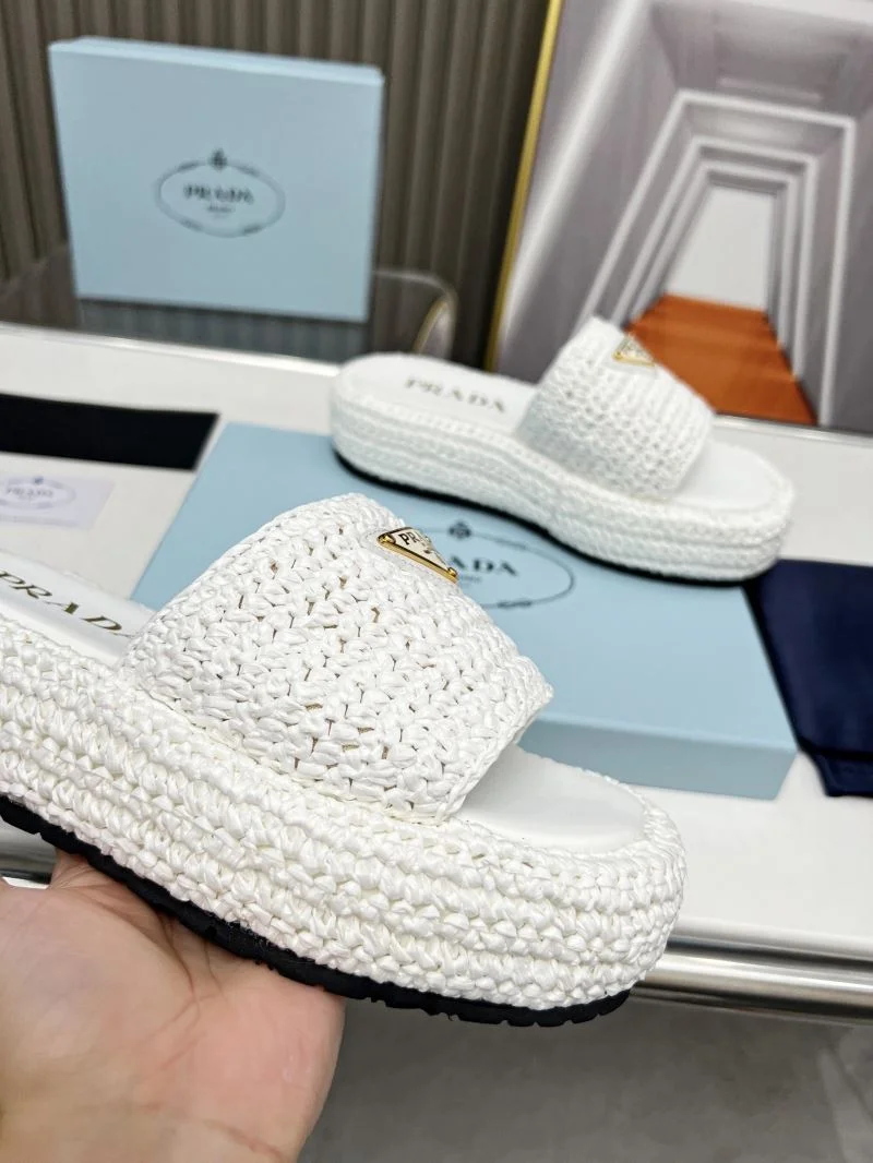 High accuracy Prada Slippers