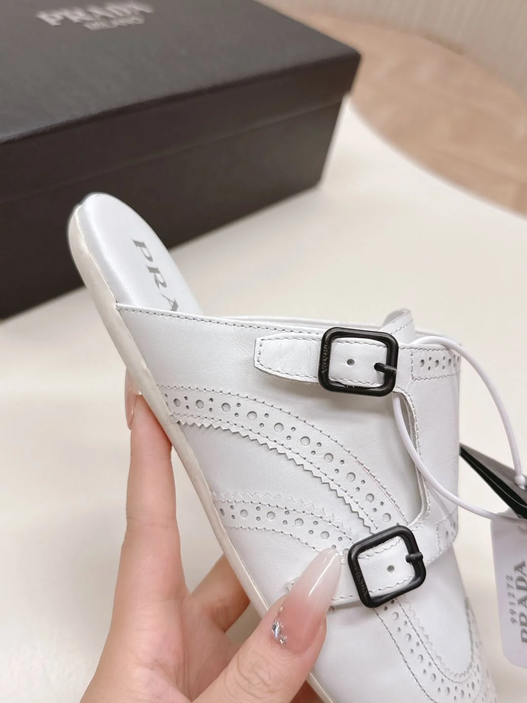 High accuracy Prada Slippers