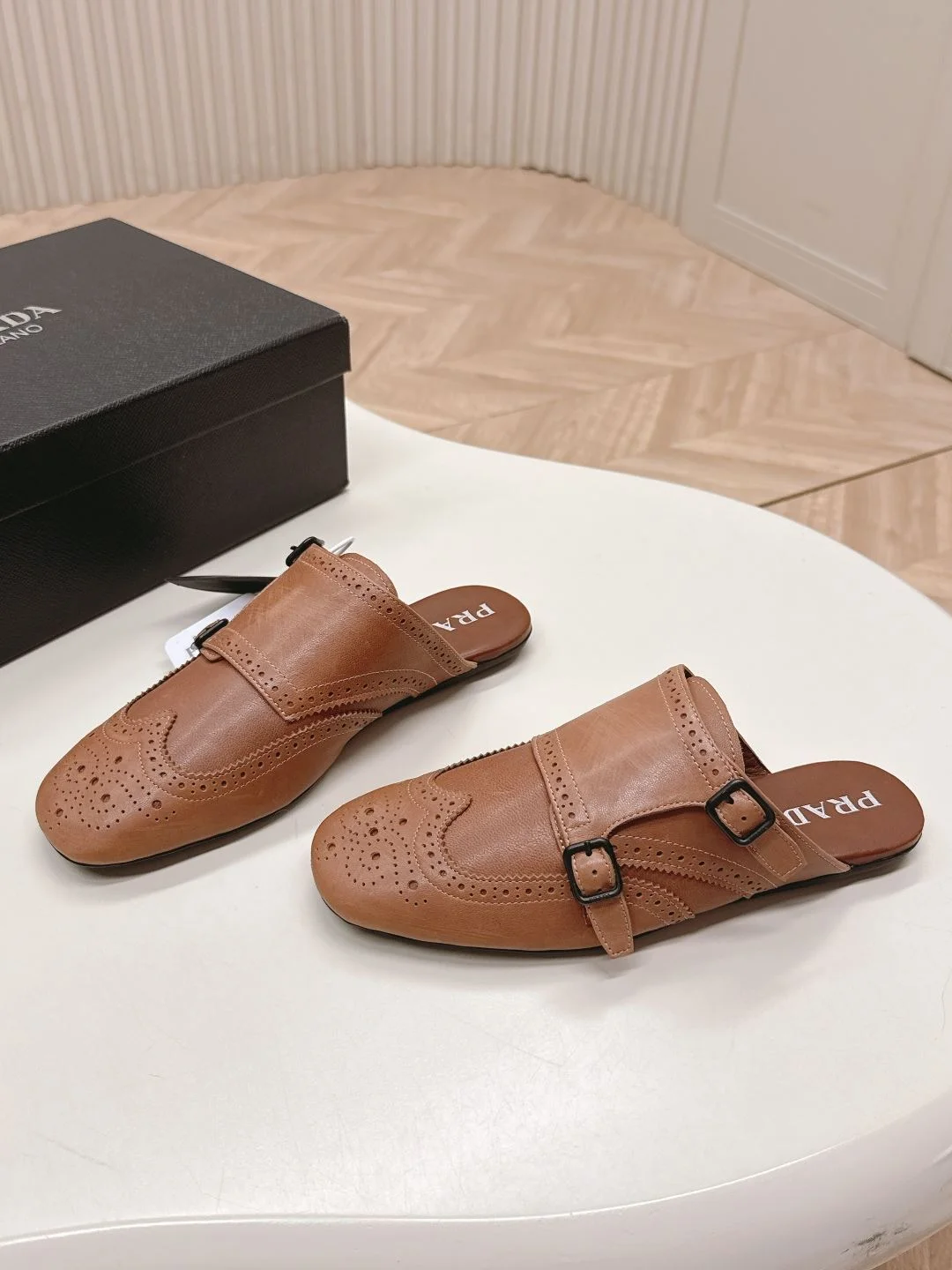 High fidelity Prada Slippers