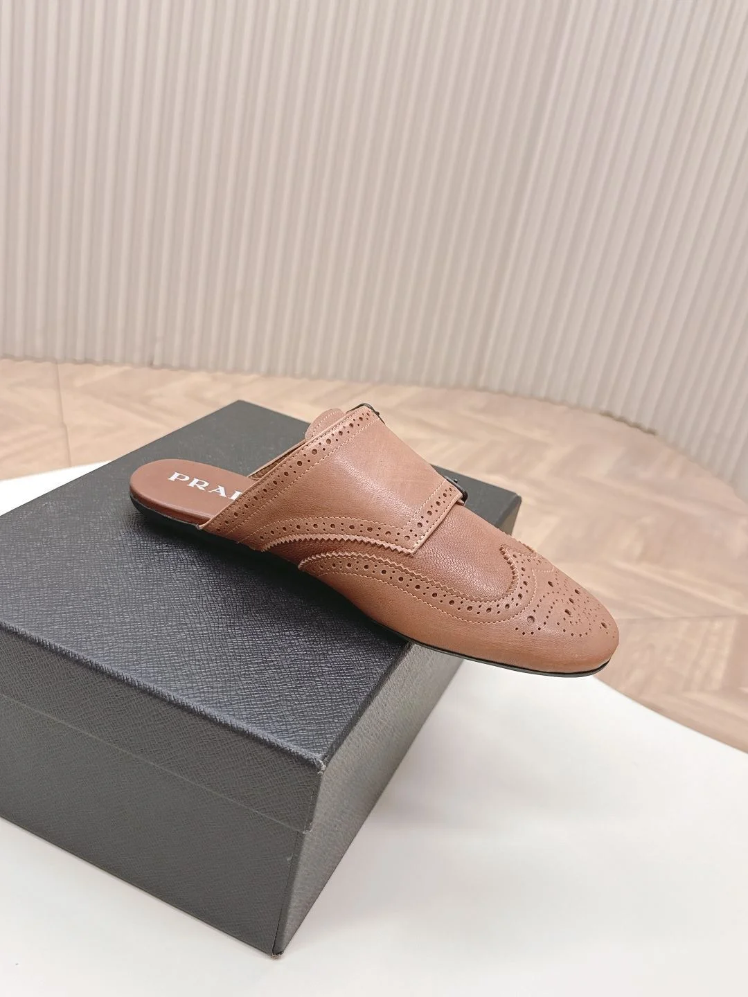 High fidelity Prada Slippers