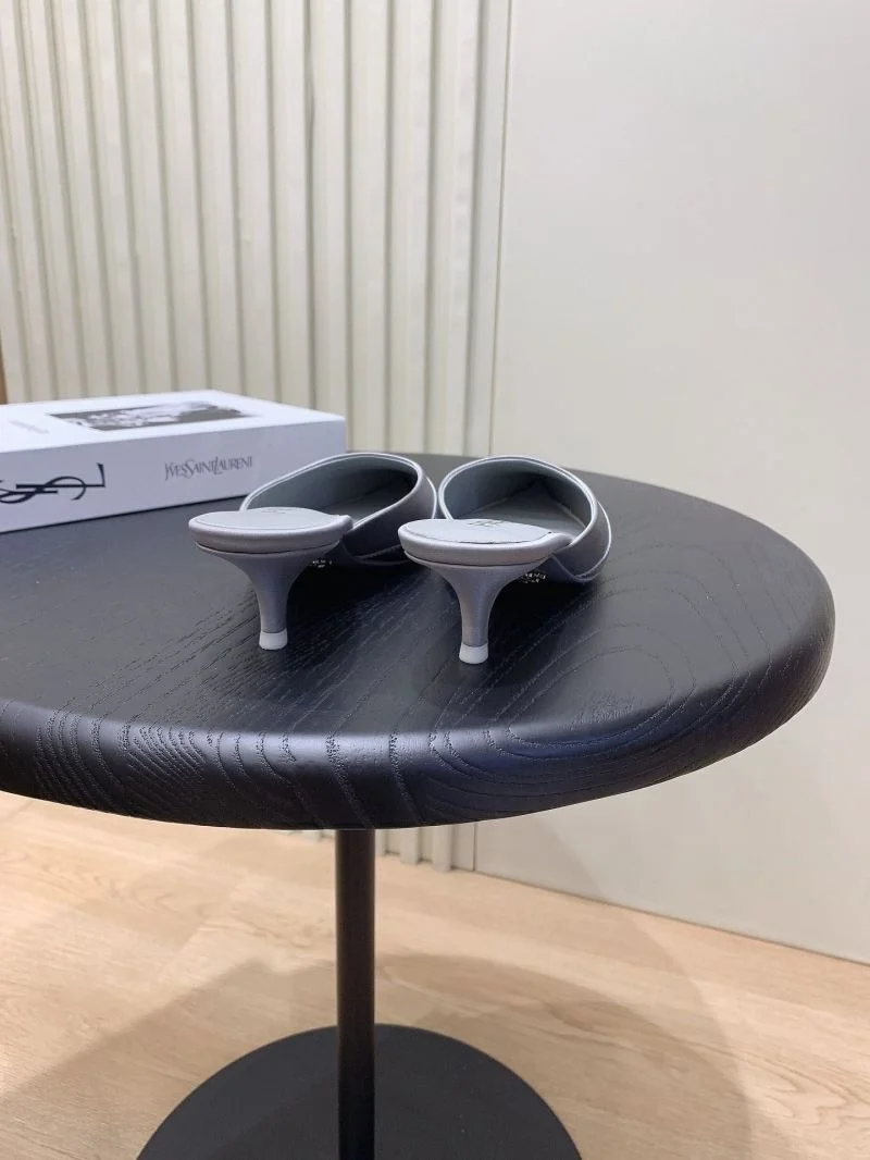 Factory-made Prada Slippers