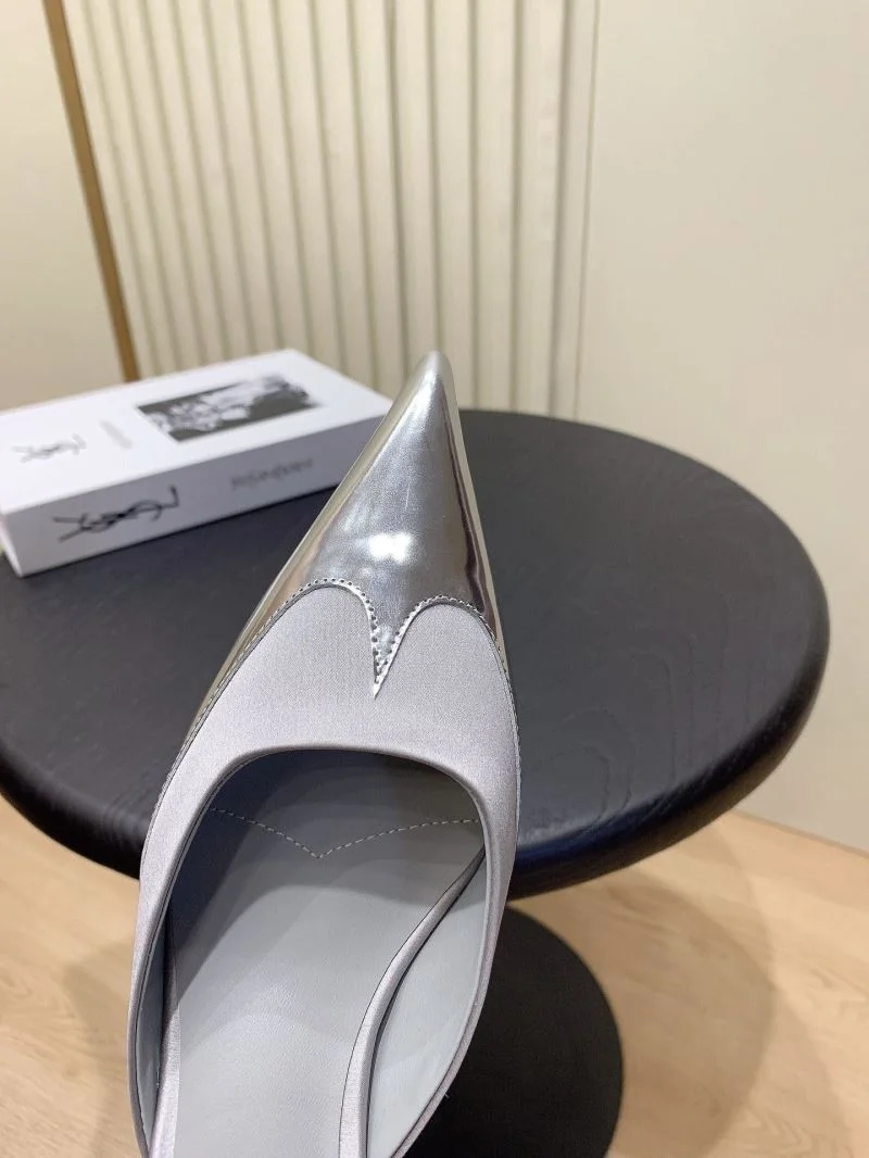 Factory-made Prada Slippers