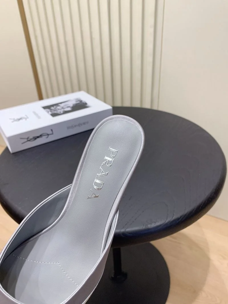 Factory-made Prada Slippers