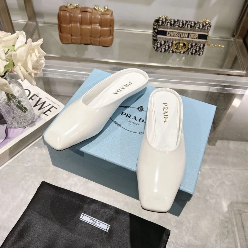 Top mirror Prada Slippers
