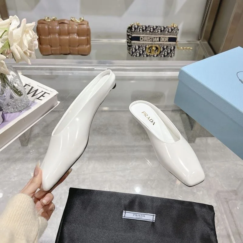 Top mirror Prada Slippers