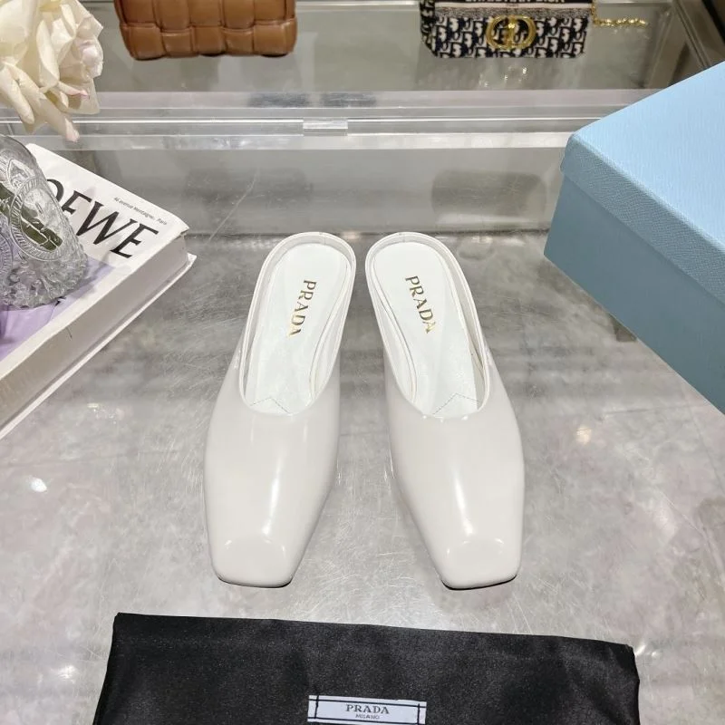 Top mirror Prada Slippers