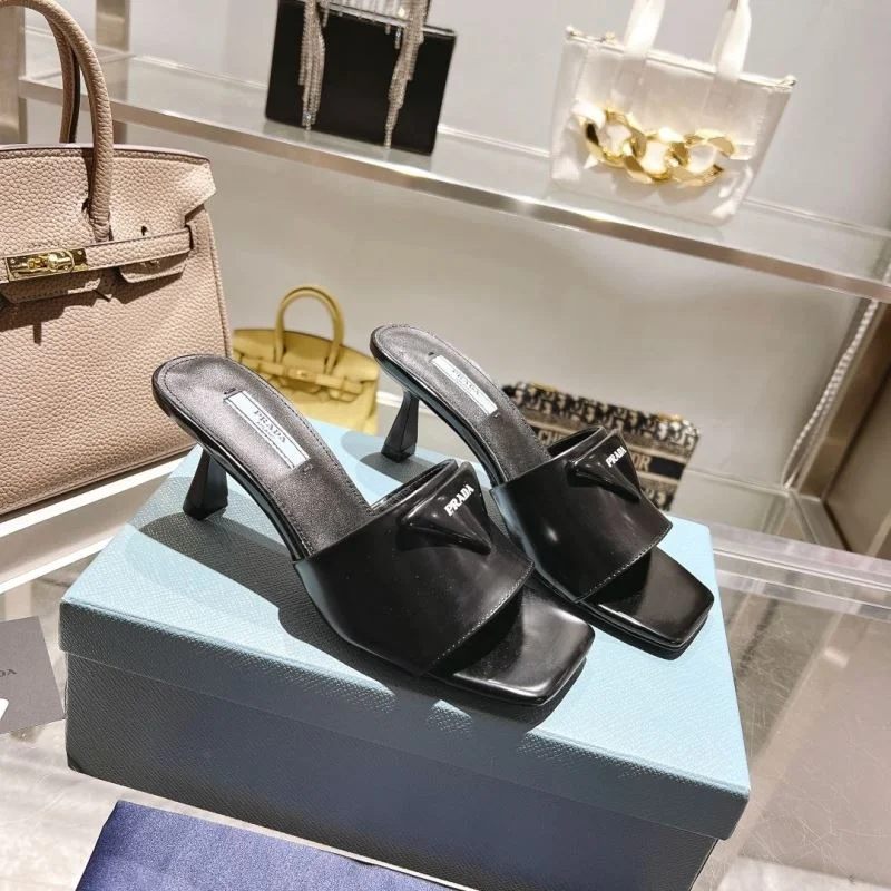 Accurate model Prada Slippers