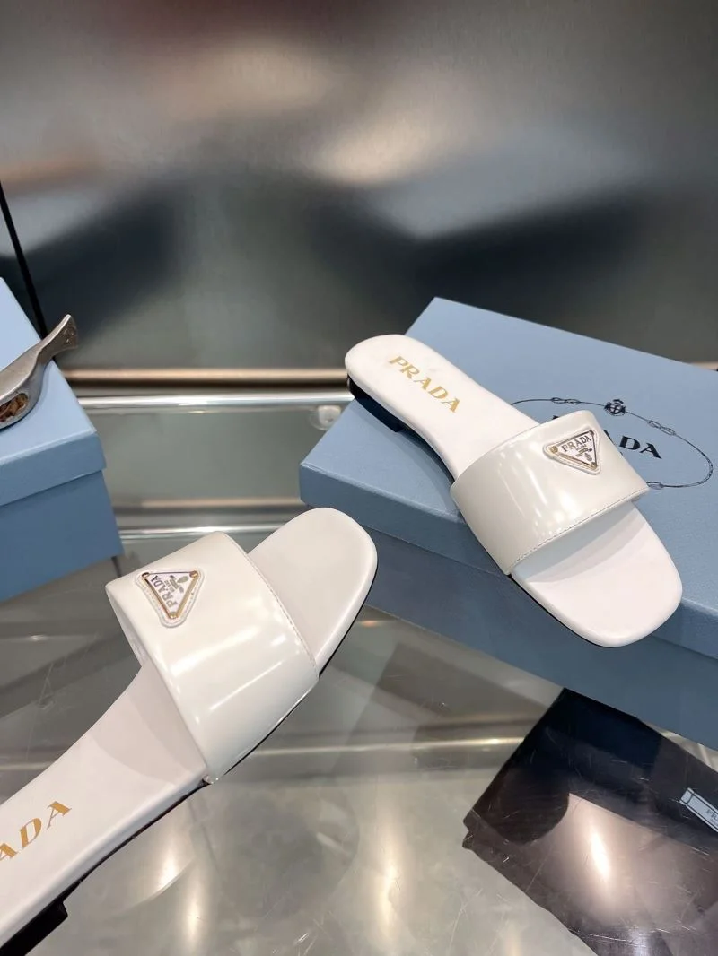 Top mirror Prada Slippers