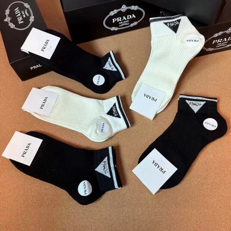 1:1 copy Prada Socks