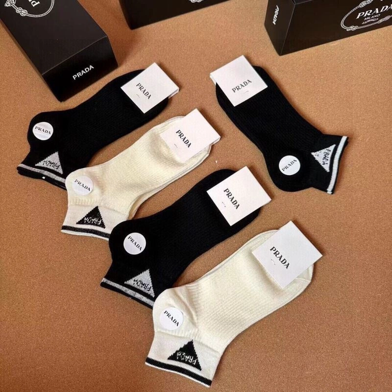 1:1 copy Prada Socks