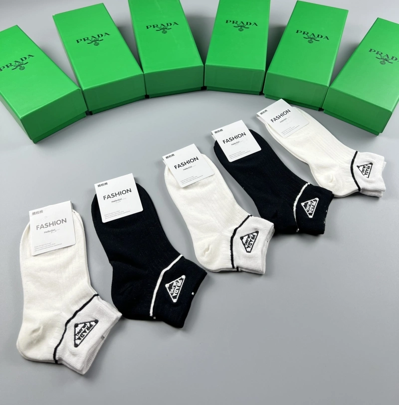 Factory-made Prada Socks