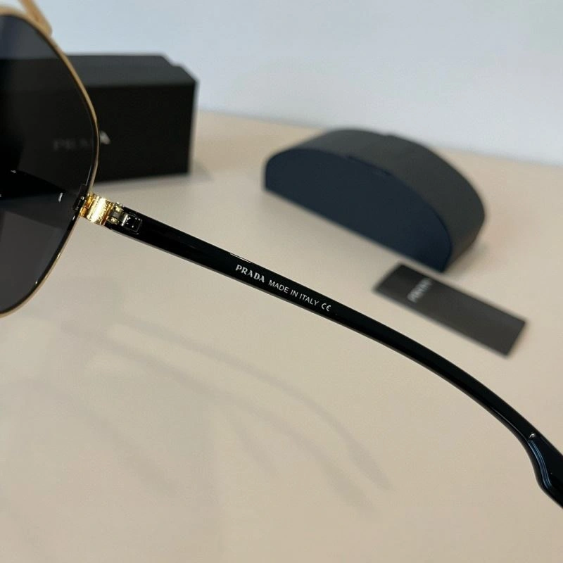 Factory-made Prada Sunglasses