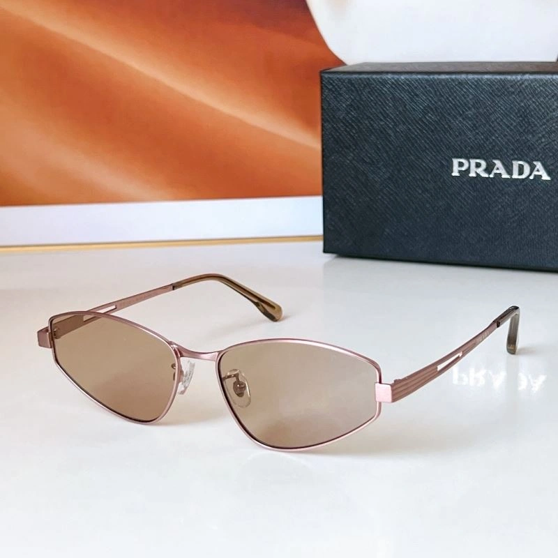 Top mirror Prada Sunglasses