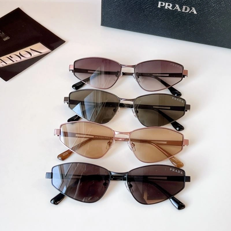 Top mirror Prada Sunglasses